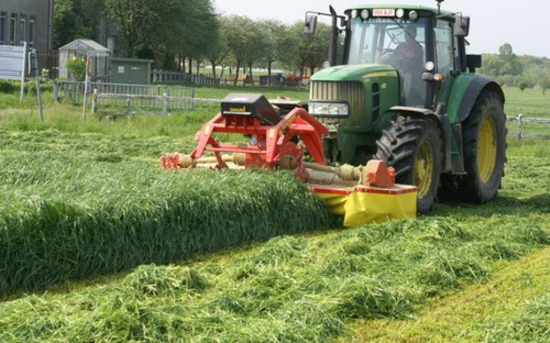 Gestion écologique et formation de terrain : méthode de fauchage - Le ...